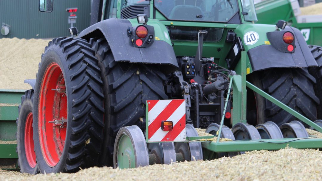 Silohaufen 2 | lu-zoeller.de